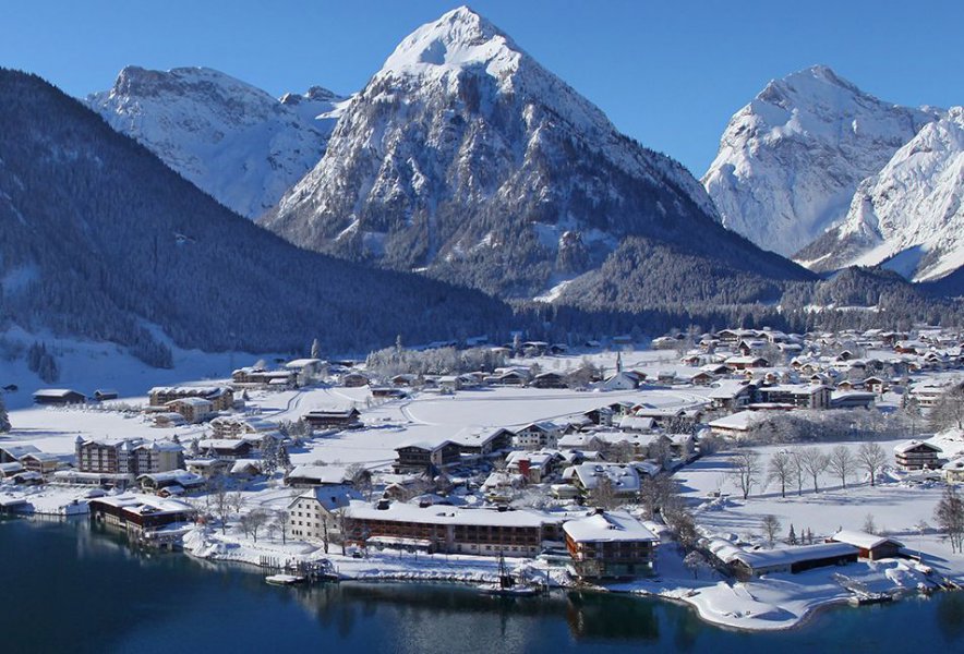 4* Superior Wellnesshotel in Pertisau am Achensee - Hotel Karwendel